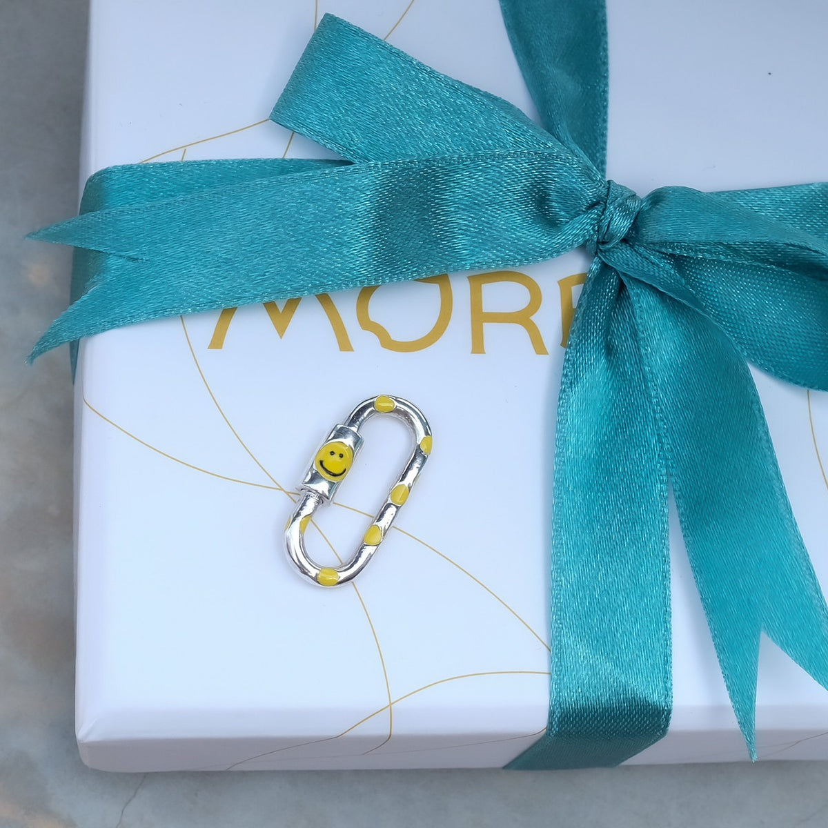 LINE_ALBUM_Play_230316_1.jpg?v=1679045972&width=1200